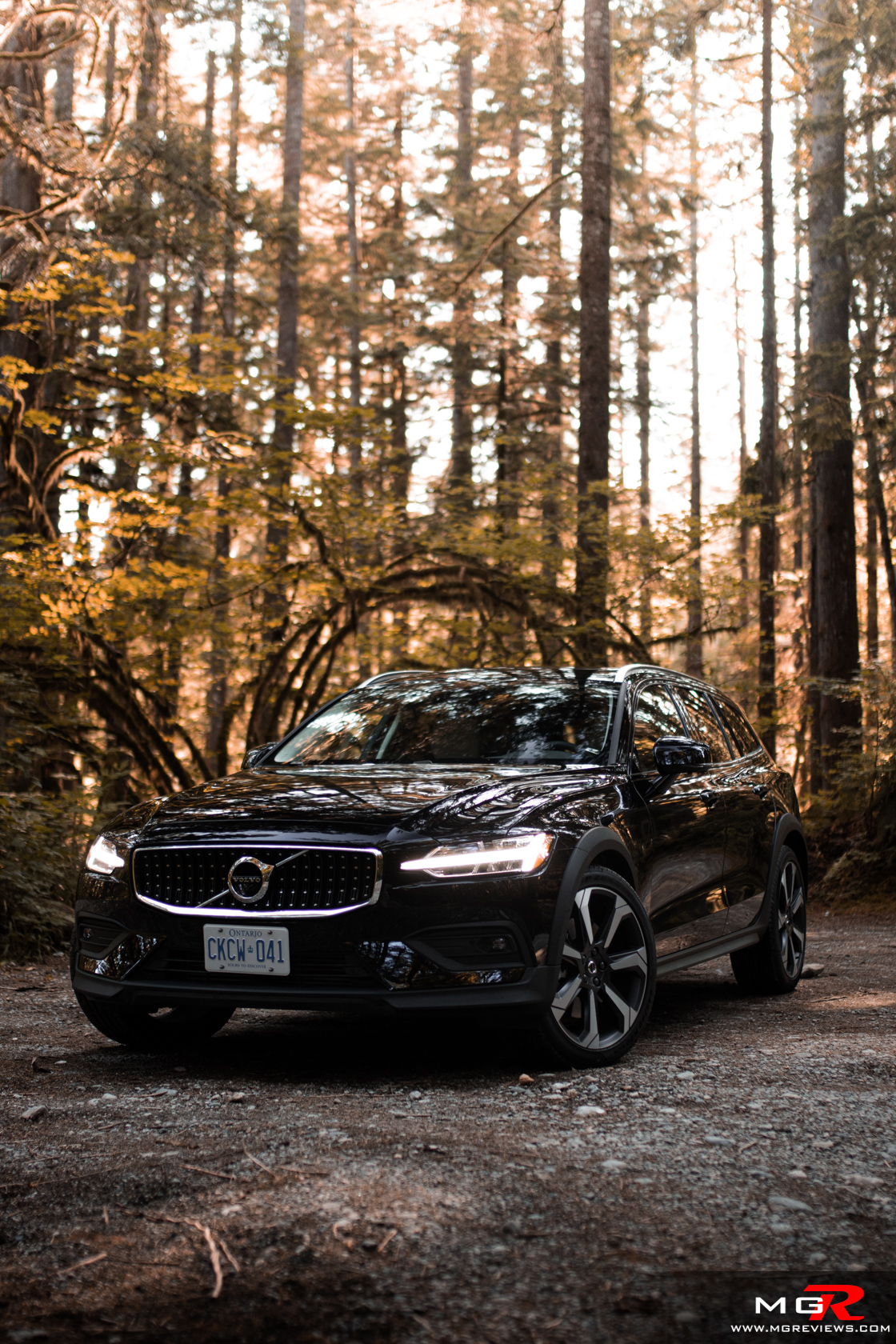 Review: 2020 Volvo V60 T5 Cross Country - M.G.Reviews