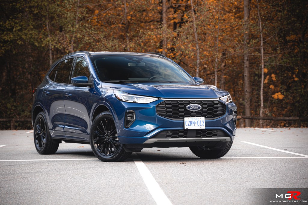 At a Glance: 2023 Ford Escape ST-Line Hybrid - M.G.Reviews