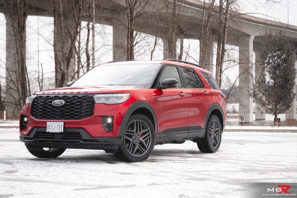 At a Glance: 2025 Ford Explorer ST-Line - M.G.Reviews